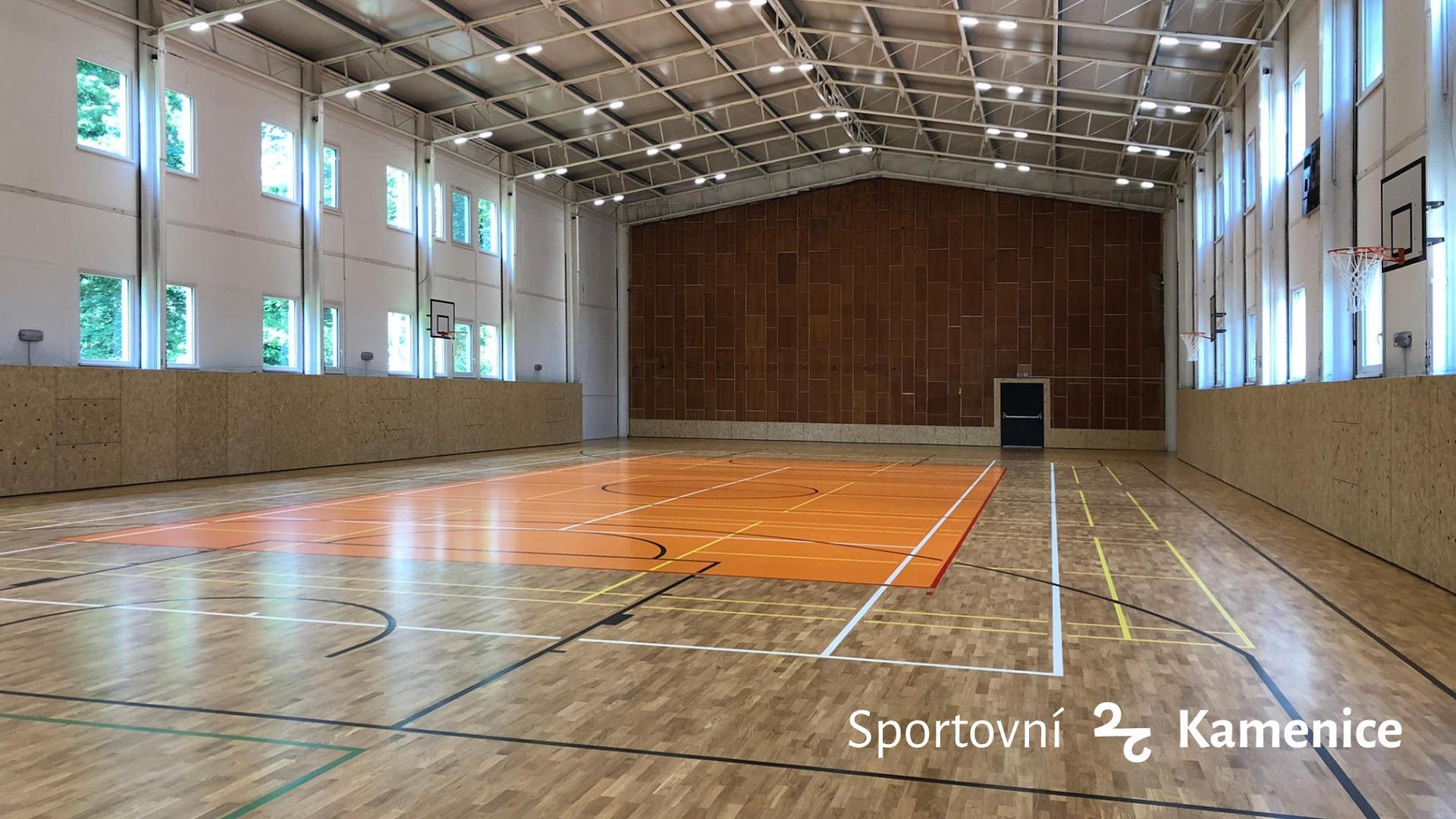 Sportovní hala města - Česká Kamenice